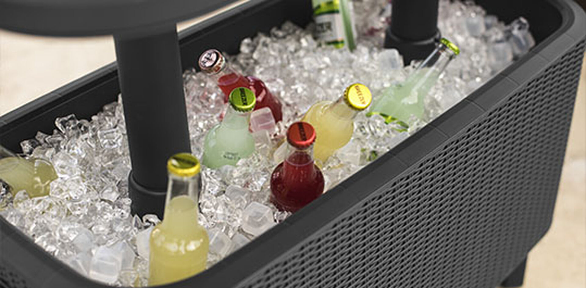 How To Host a Game Day Party in Your Outdoor Space | Keter